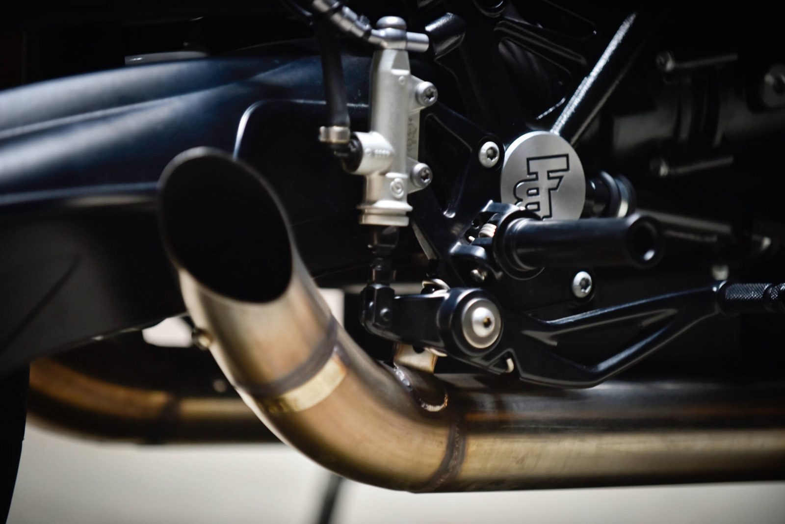 La prépa sur base de BMW NineT par BF Motorcycles | 4h10