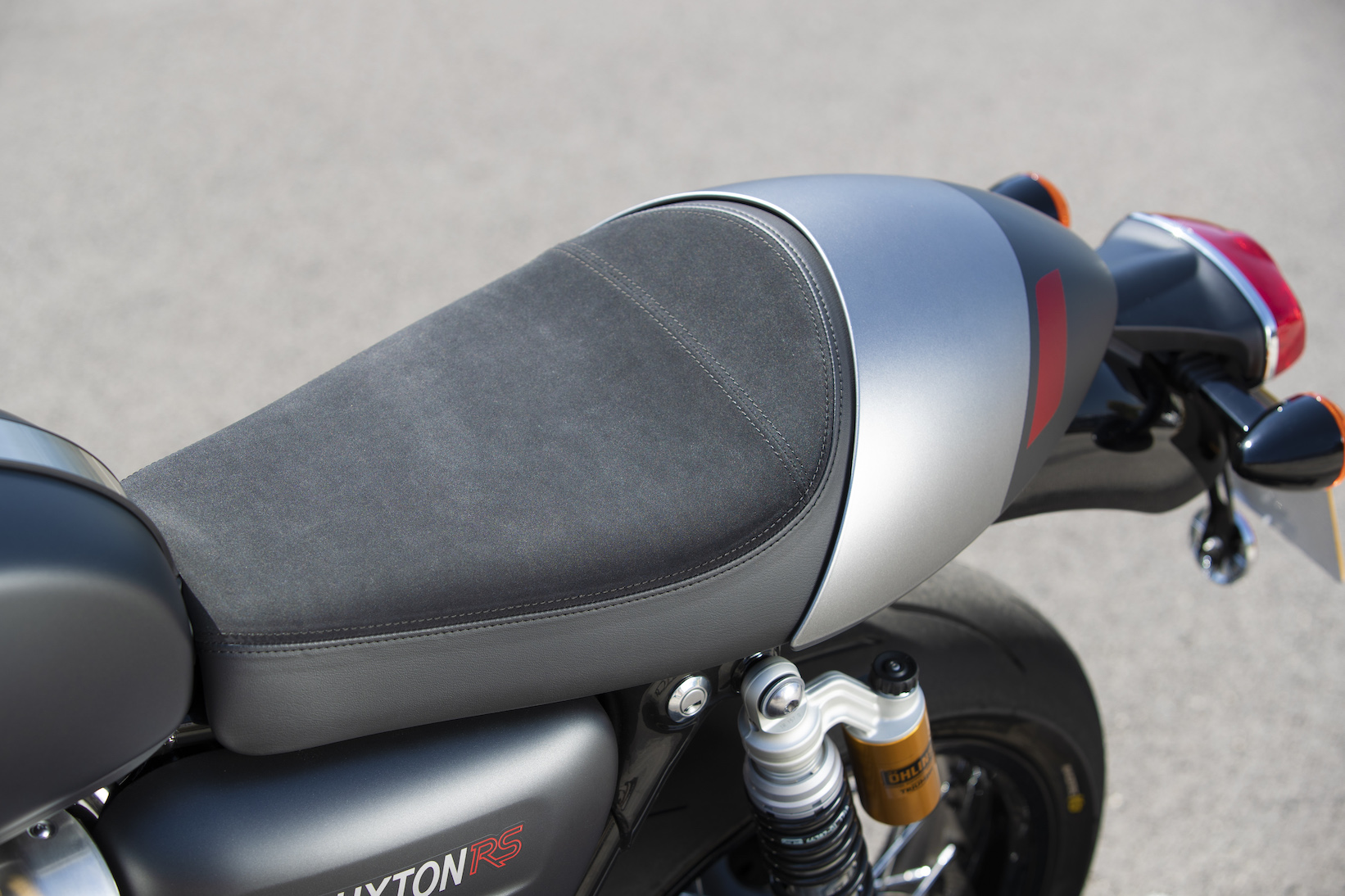 L'essai de la Triumph Thruxton RS : De la puissance et du style ! | 4h10