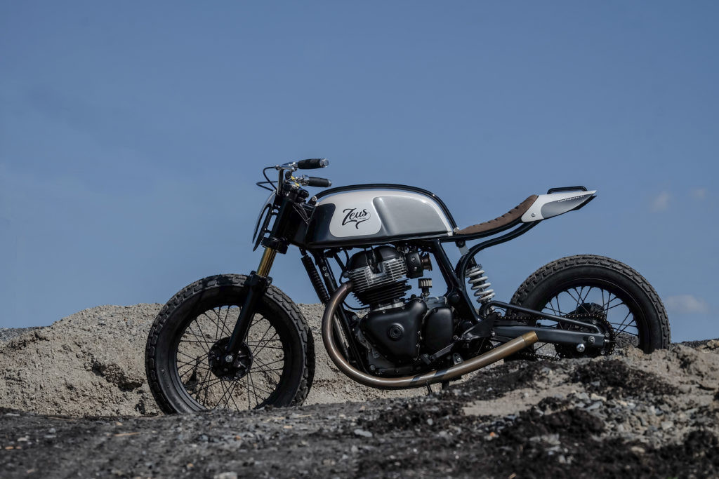 Royal Enfield Continental GT « The Moose » par Zeus Custom : l'élan du ...