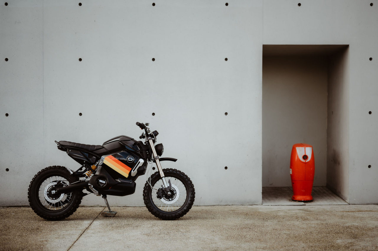 La SUPER SOCO TC MAX Custom du garage Super Volt ! | 4h10