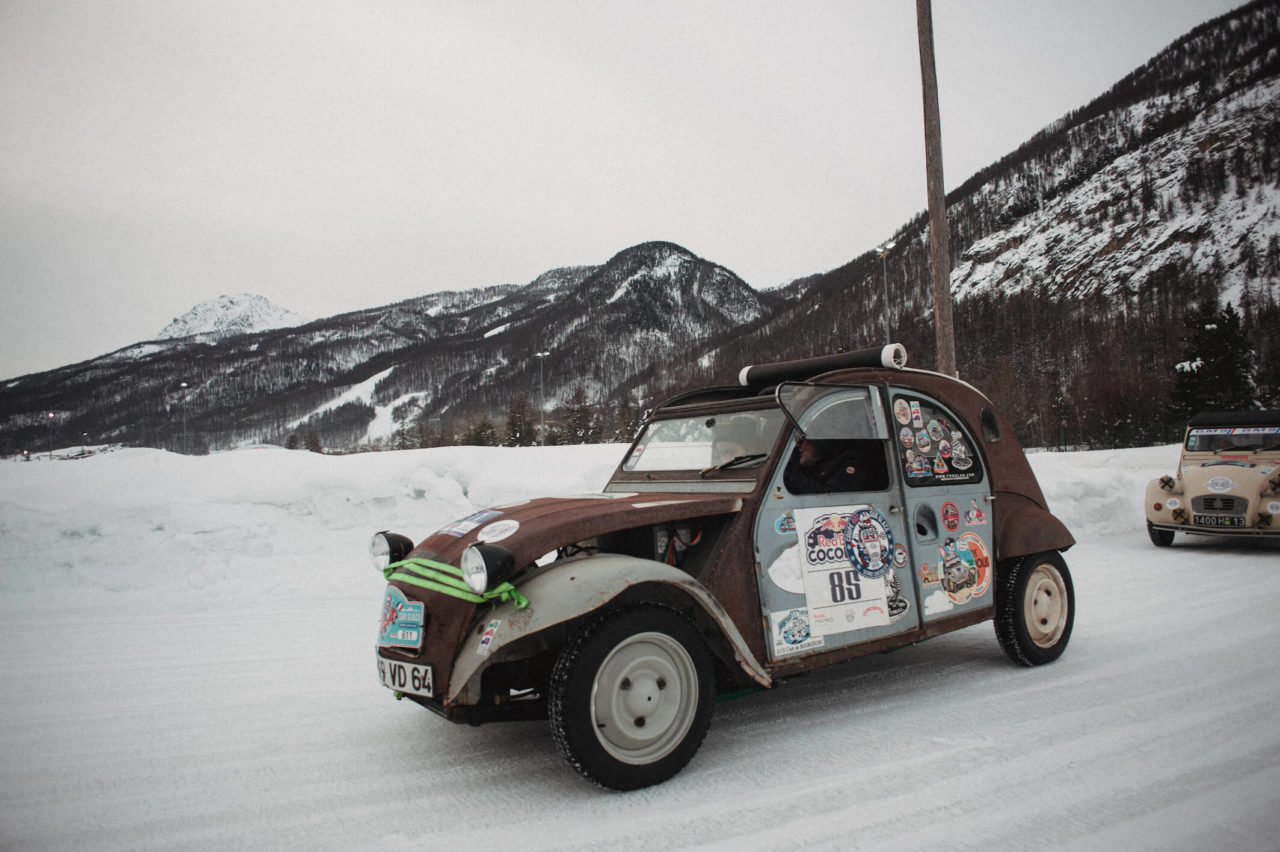 COUPE 602 : Comment faire déraper une Citroen 2cv ? | 4h10