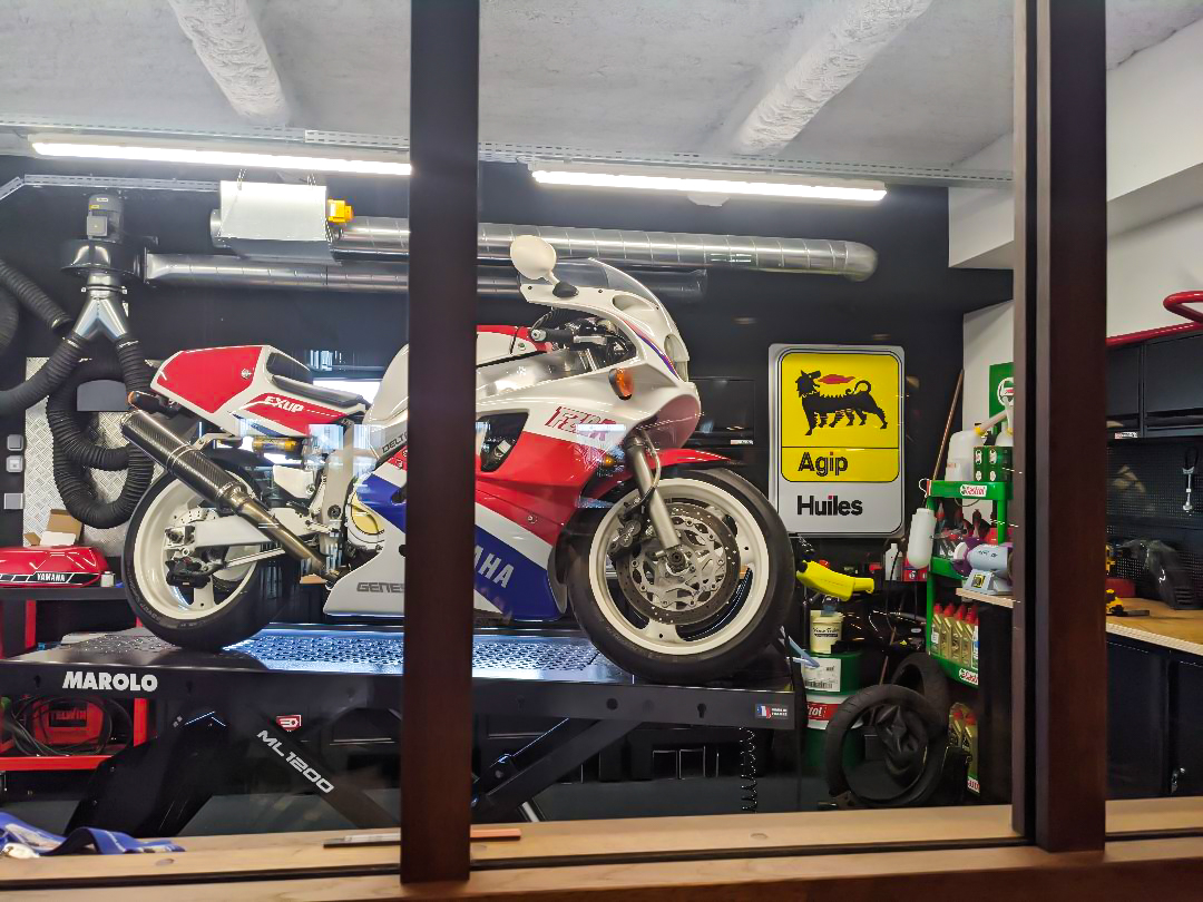 LEGEND FACTORY : The place to eat ! | 4h10